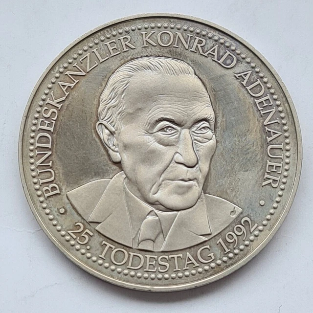 MEDAILLE MÜNZE Bundeskanzler Konrad Adenauer 25 Todestag 1992 EUR 12,00 ...
