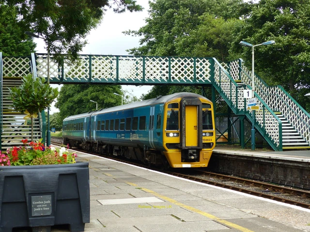 RAILWAY PHOTO 12X8 (A4) Class 158 train at Harlech station c2017 £6.00 ...