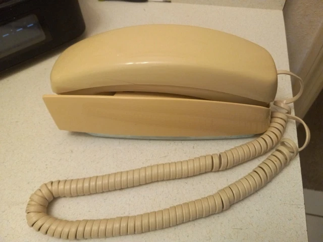 VINTAGE -CS224A-WESTERN ELECTRIC Trimline Touch Tone Cream Wall Phone £ ...