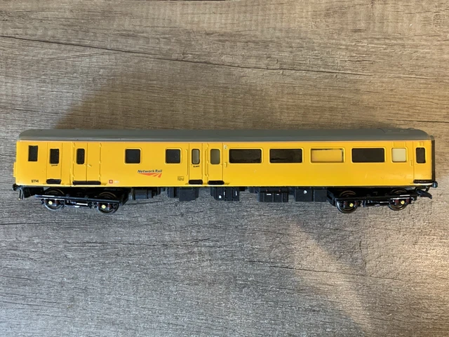 AIRFIX 54200 OO Gauge BR MK2D Driving Brake DBSO Network Rail DC Kits ...