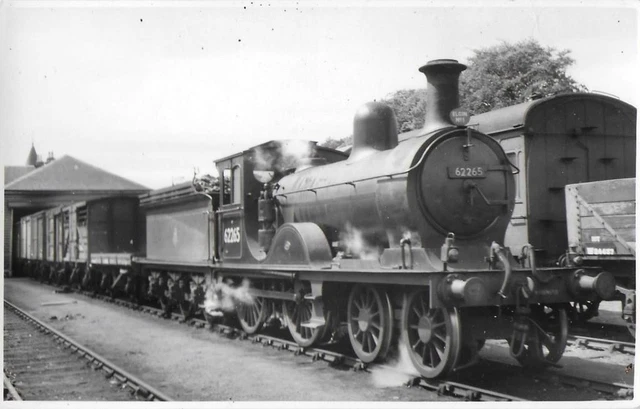 RAILWAY PHOTO LNER D40 62265 Elgin 1955 GNoSR Pickesgill 4-4-0 Loco £3. ...