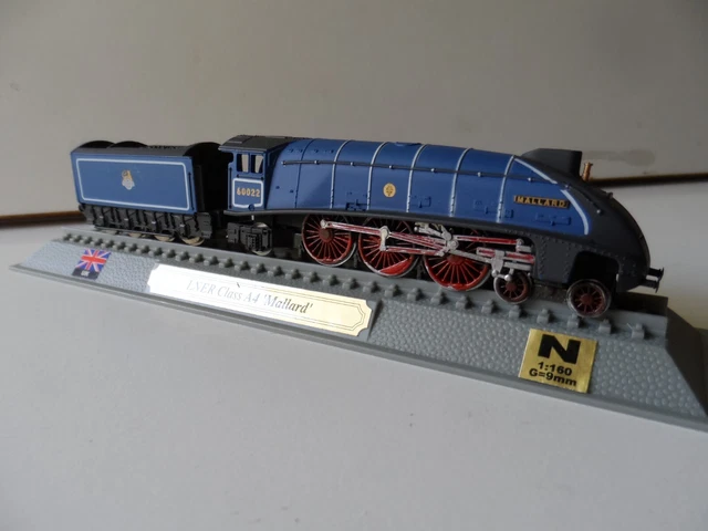 LOCOMOTORA ESTATICA LNER A4 Mallard Escala N Delprado EUR 5,90 ...