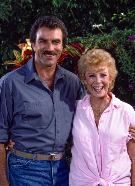 GWEN VERDON, TOM Selleck on Magnum PI 1987 TV OLD PHOTO 3 EUR 6,26 ...