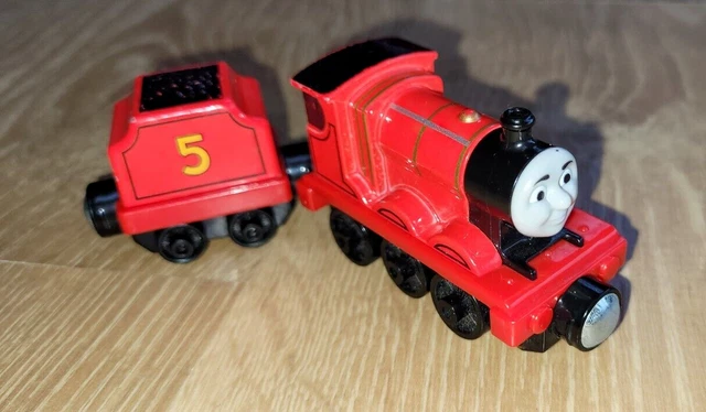 JAMES METAL TRAIN and Coal Tender Thomas &Friends Mattel 2013 Toy £5.00 ...