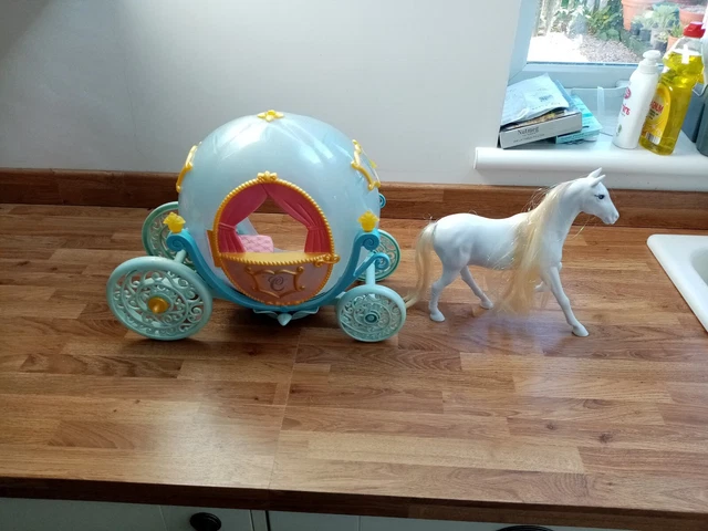 DISNEY STORE PRINCESS Cinderella Carriage and horse. £10.00 - PicClick UK