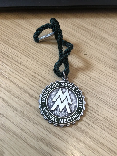 GOODWOOD MOTOR CIRCUIT Revival 2000 Meeting MM Collectors Swing Badge ...