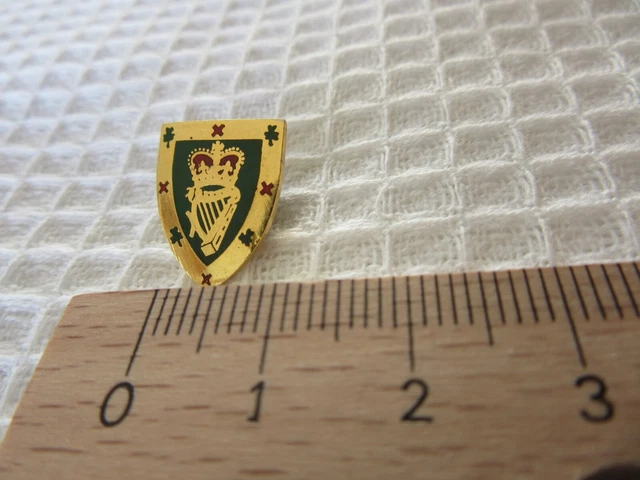 VINTAGE RUC ROYAL Ulster Constabulary Shield Obsolete Police Pin Badge ...