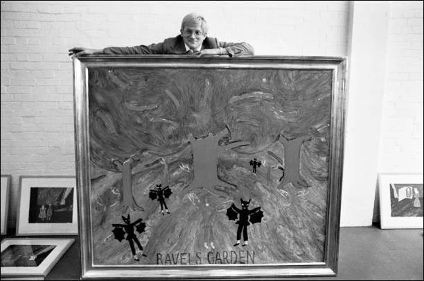 BRITISH ARTIST DAVID Hockney Holding His Painting 1981 OLD PHOTO $9.00 ...