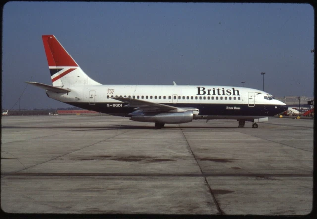 35MM AIRCRAFT SLIDE G-BGDI BRITISH Boeing 737 DATED 1982 # 6894 £1.99 ...