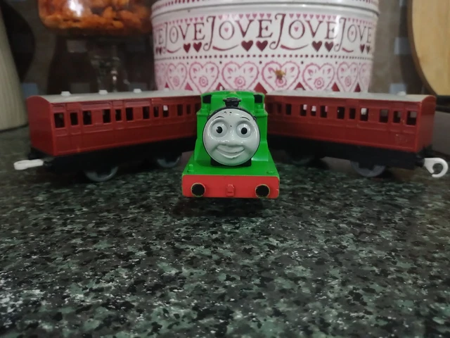 THOMAS AND FRIENDS Tomy Trackmaster motorized battery operated Oliver ...