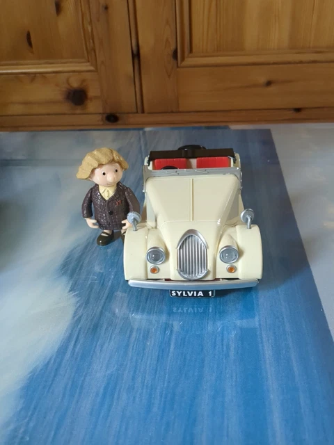 POSTMAN PAT DR SYLVIA Gilbertson FRICTION POWERED MORGAN SPORTS CAR £21 ...