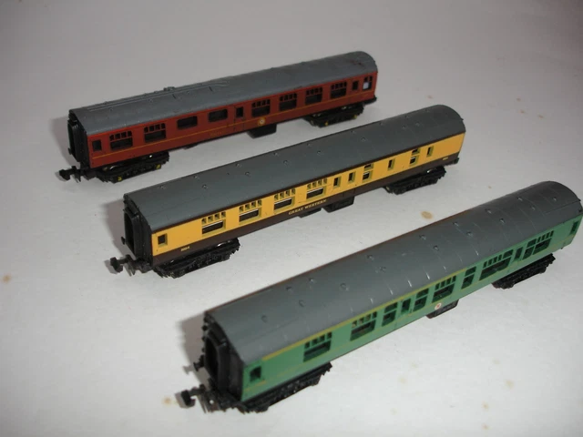 N GAUGE LIMA BR Mk1 Coaches in 3 Different Liveries £26.70 - PicClick UK