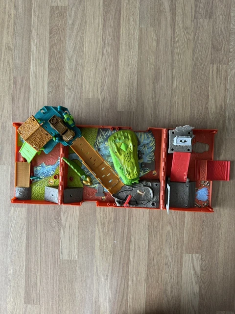 MATCHBOX CROC ESCAPE Pop Up Adventure Folding Playset, Lights Almost ...