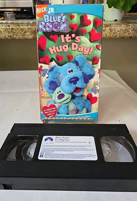 BLUE’S CLUES: BLUE'S Room: It’s Hug Day VHS 2005 Family Children ...