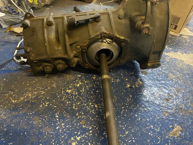 VW SPLITSCREEN CAMPER / Bus Gearbox W/reduction Boxes & Hubs. Late H ...