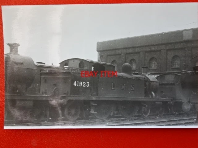 PHOTO LMS Class 2P Loco No 40683 At Skipton 24/9/49 £2.00 - PicClick UK