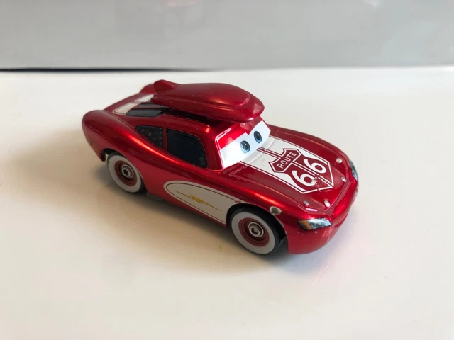 DISNEY PIXAR CARS ROAD TRIP LIGHTNING MCQUEEN ROUTE 66 1:55 Diecast ...