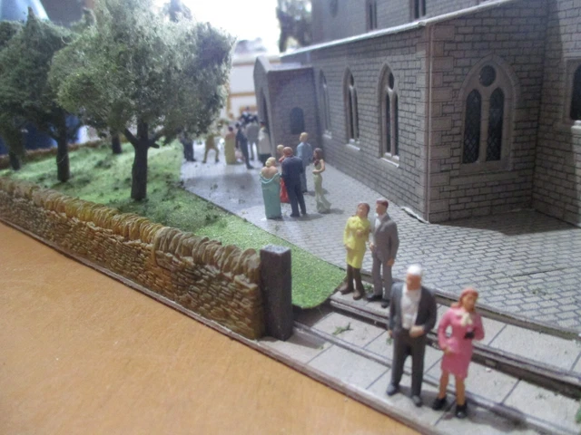 RAILWAY DIORAMA 00 Scale Church With Wedding In Progress. £45.00 ...