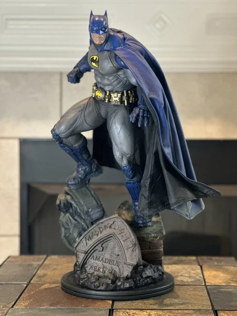 BATMAN MODERN AGE (Blue) Premium Format Figure Sideshow Collectibles DC ...