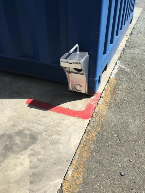 SHIPPING CONTAINER CORNER Cast Lifting Bracket 10 Ton Rated $300.00 ...