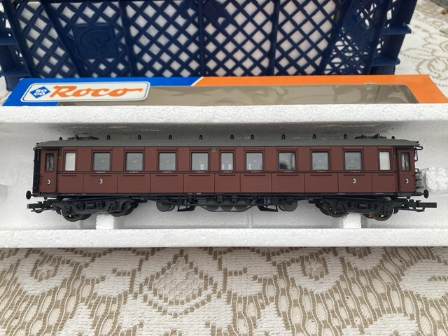 HO SCALE - Roco 3rd Class coach believed Deutsche Bahn - Good condition ...