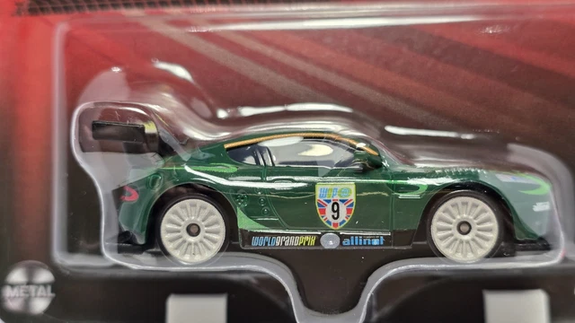 DISNEY PIXAR CARS 2 - Nigel Gearsley Aston Martin Dbr9 - Wgp - New £16. ...