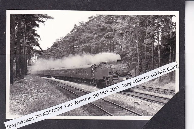 BR - STANDARD Class 3 2-6-2T No. 82026 - Photo #12996 £1.50 - PicClick UK