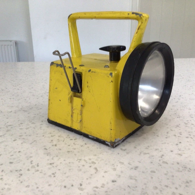BT BRITISH TELECOM Vintage Bardic Torch Lamp Yellow Untested On/Off ...