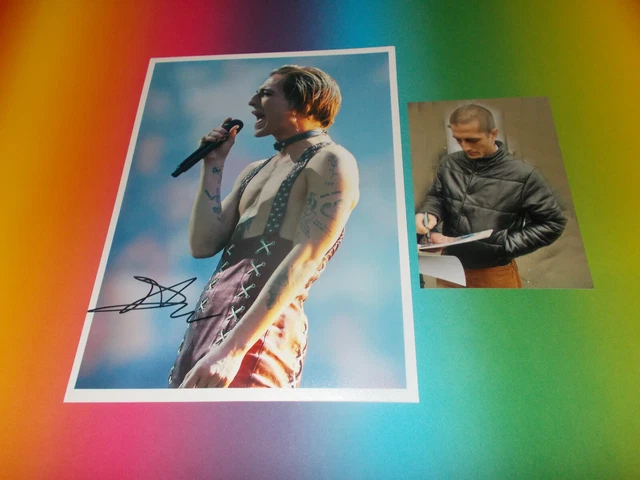 AUTOGRAFO FIRMATO FIRMATO Damiano David Maneskin su foto 20x28 di ...
