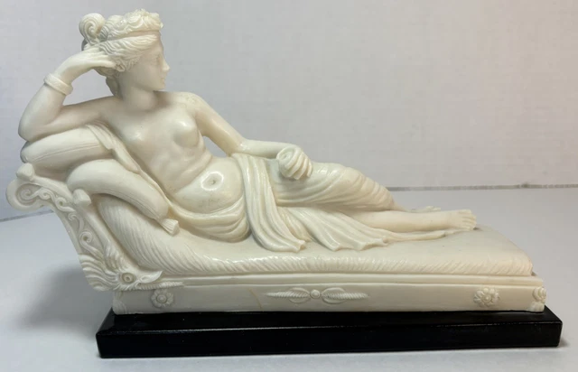 PAULINE BONAPARTE AS Venus Victrix on Base Sculpture Antonio Canova 5 ...