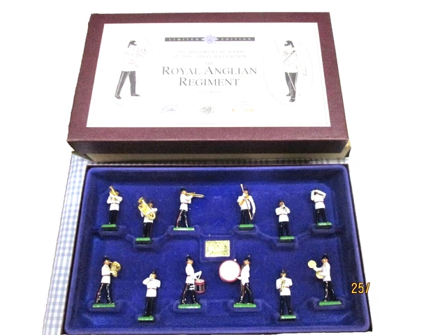 BRITAINS - SET No. 5294 -Regimental Band of the Royal Anglian Regiment ...