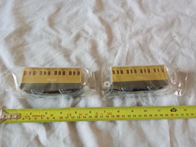 OO GAUGE THOMAS The Tank Coach Annie & Clarabel , Sold As Used Parts ...