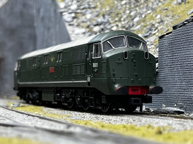 KERNOW EXCLUSIVE K2601 Warship Class 41 Loco No D601 “Ark Royal” BR ...