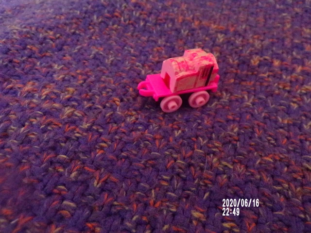 THOMAS THE TANK Engine & Friends Minis Camo Rosie *Factory Error* New £ ...