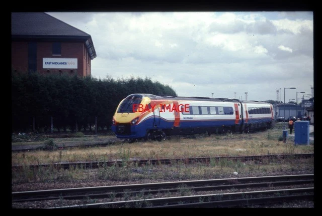 ORIGINAL 35MM SLIDE BR CLASS 222 UNIT 222 003 EAST MIDLANDS LIVERY £3. ...