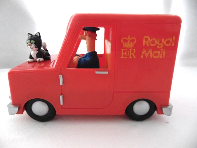 POSTMAN PAT AND Jess The Cat With Push Along Royal Mail Van £4.99 ...
