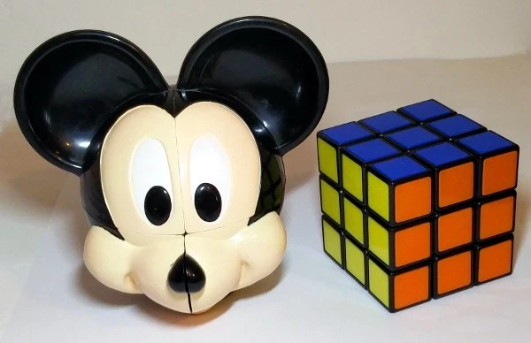 EXTRÊMEMENT RARE MICKEY MOUSE RUBIK'S CUBE disney rubix 2x2 2x2x2 EUR 57,61 - PicClick FR