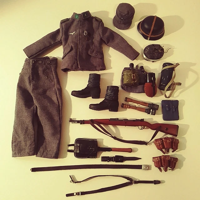 DRAGON/CYBERHOBBY/3R/DID 1:6 SCALE WW2 German Luftwaffe Field Div.Uniform Set #2 $140.00 ...