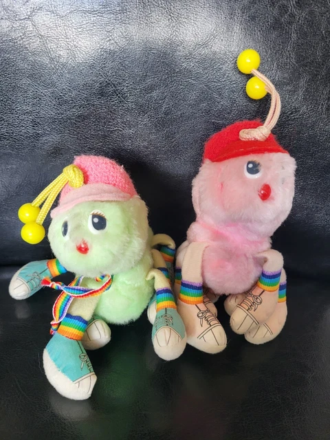 2 SMALL VINTAGE green and pink Lots-a-lots-a-leggggggs Plush Toy 6 legs ...
