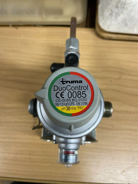 TRUMA DUO CONTROL Bulkhead Gas Regulator 30M BAR £35.99 - PicClick UK