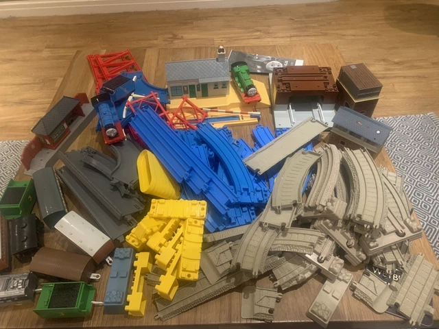 THOMAS AND FRIENDS trackmaster track bundle Tony & Mattel £4.99 ...