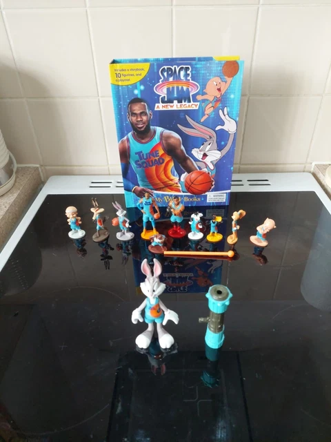 SPACE JAM A New Legacy My Busy Book Playset 10 Figures And Playmat £5. ...