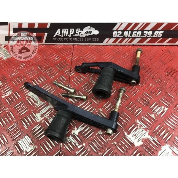 PATIN DE PROTECTION GB Racing Triumph 675 Street Triple 2007 à 2010 EUR ...