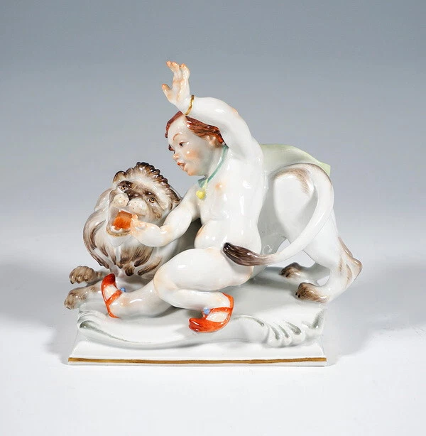 MEISSEN FIGURE ANIMAL Circular Sign Lion Zodiac Sign Lion Heinrich ...