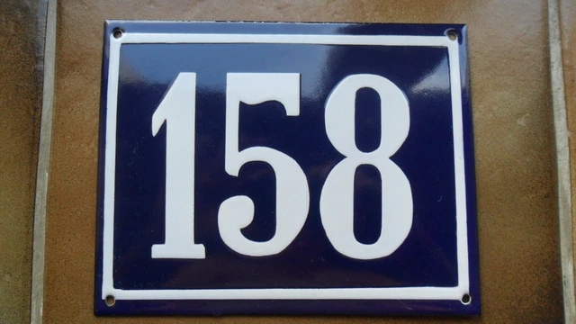 ANCIENNE PLAQUE EMAILLEE NUMERO DE MAISON N°151- déco loft EUR 10,00 ...