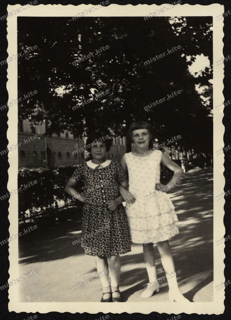 FOTO-STUTTGART-INNENSTADT-GEBÄUDE-ARCHITEKTUR-MÄDCHEN-CUTE-GIRLS-1930ER JAHRE-2 EUR 29,99 ...