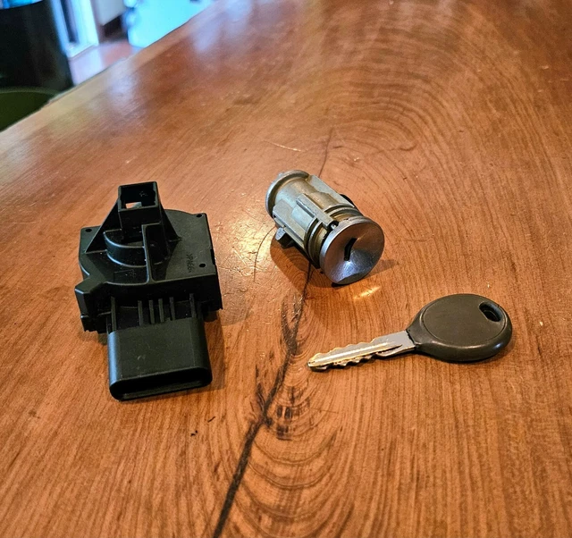 01-07 DODGE CARAVAN Chrysler Ignition Switch Lock And Key $84.35 ...