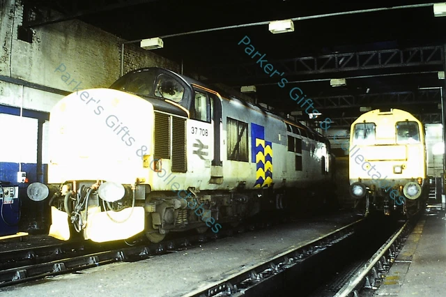35MM RAILWAY SLIDE Diesel Electric Locomotive 37708 & 20213 Grangemouth ...