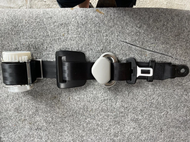 GENUINE NEW VW Transporter T5 / T6 3rd Row Drivers Side Seat Belt 7E9 ...