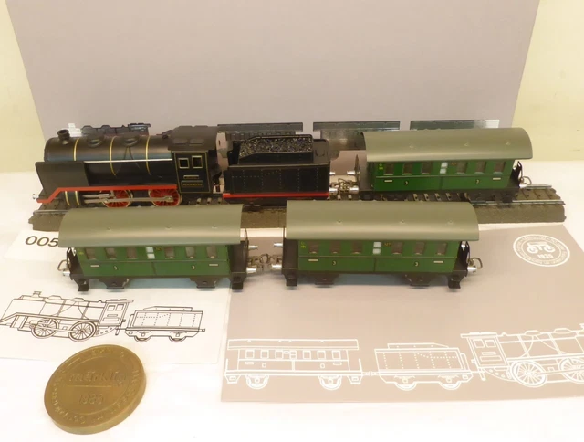 MÄRKLIN H0 (0050) Personenzug mit Dampflok und drei Wagen Metallmodelle ...